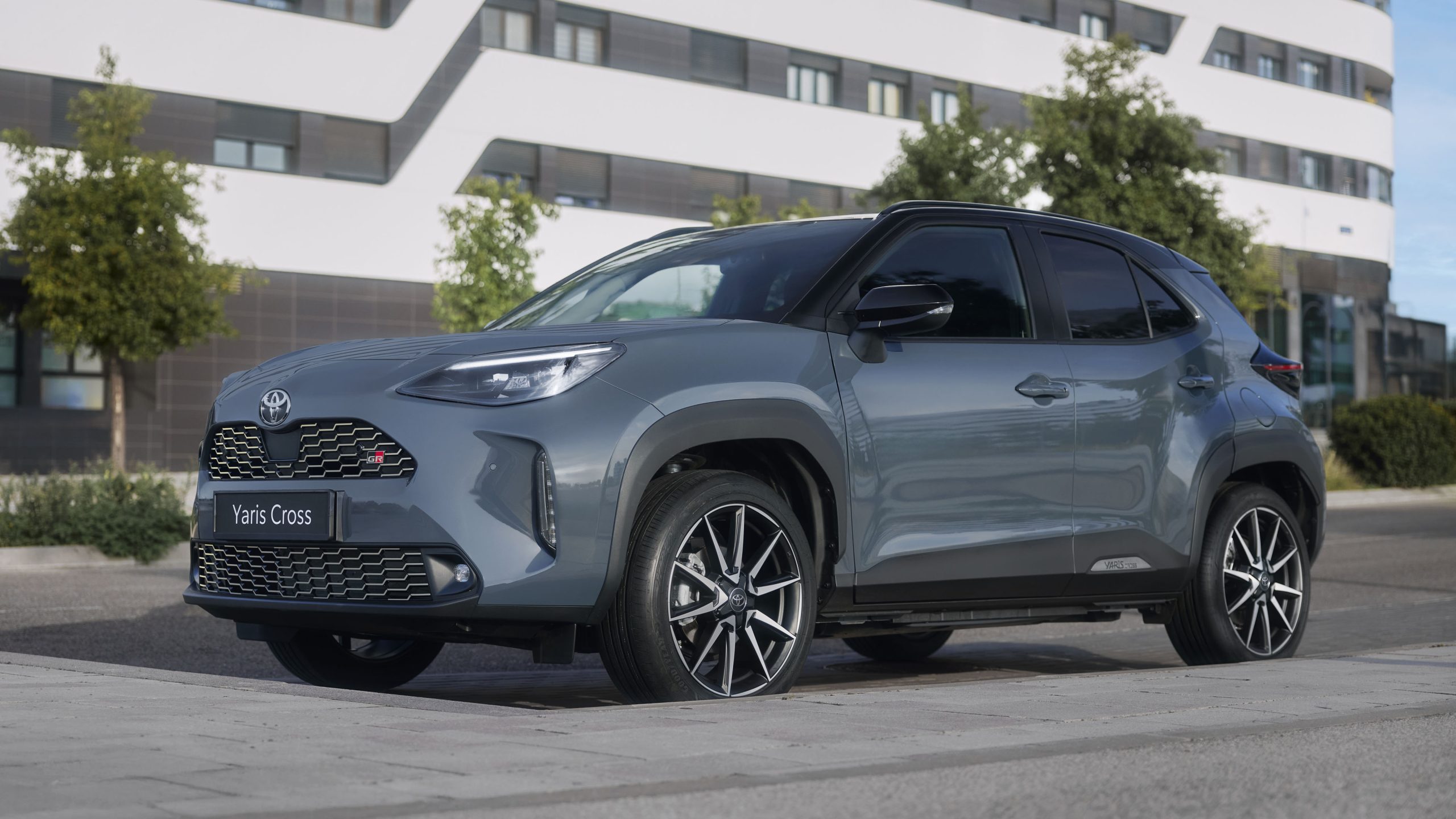 Yaris Cross Hybrid Z 2025 Price and Details in Sri Lanka - AMS Tradings